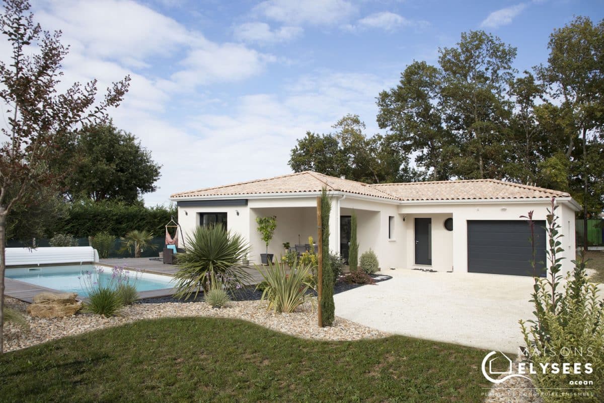 Maison Style Provencale Plain Pied - Home Alqu